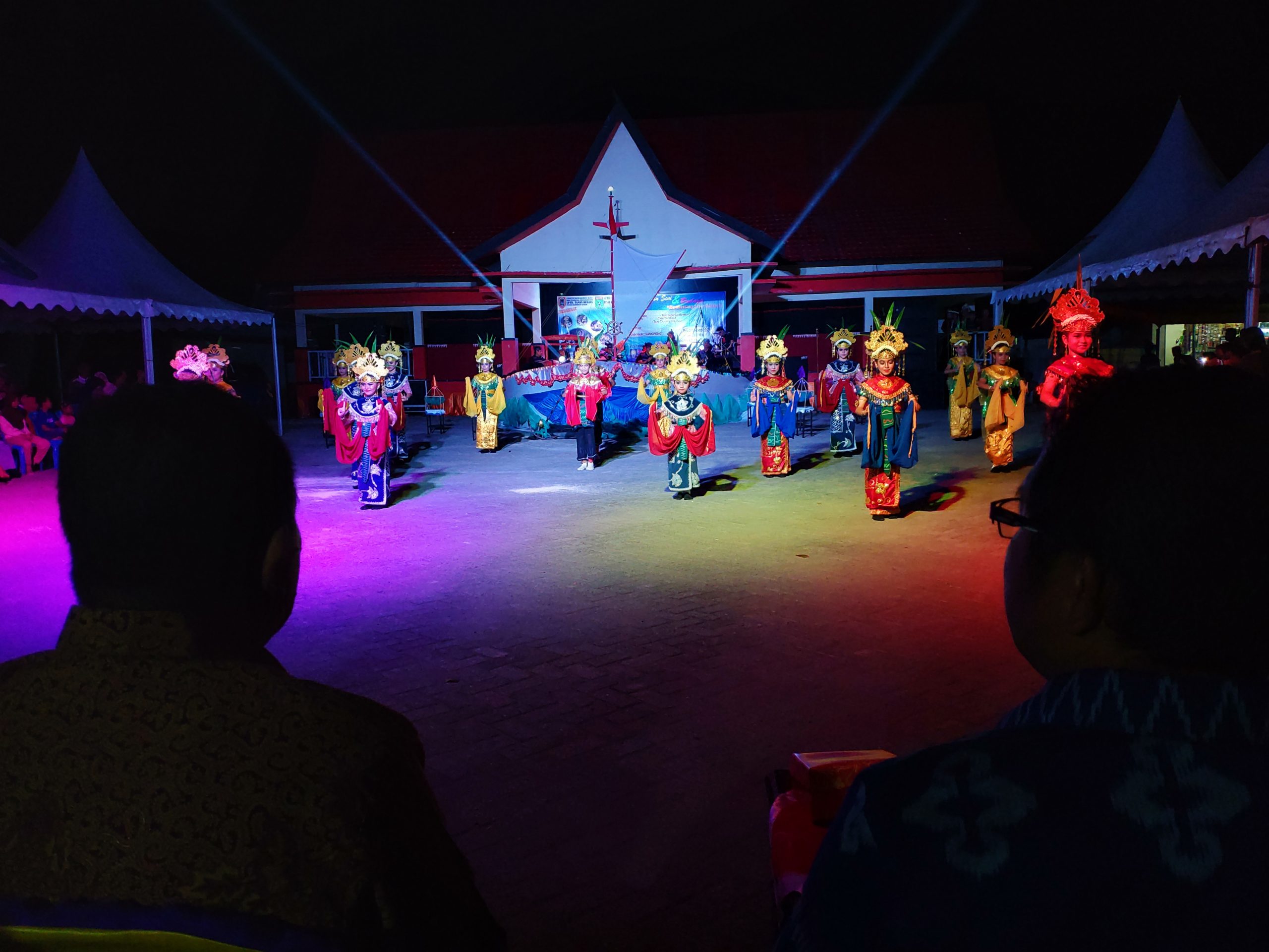 Pantai Pagatan Semarak Dengan Tarian - Portal Berita Tanah Bumbu