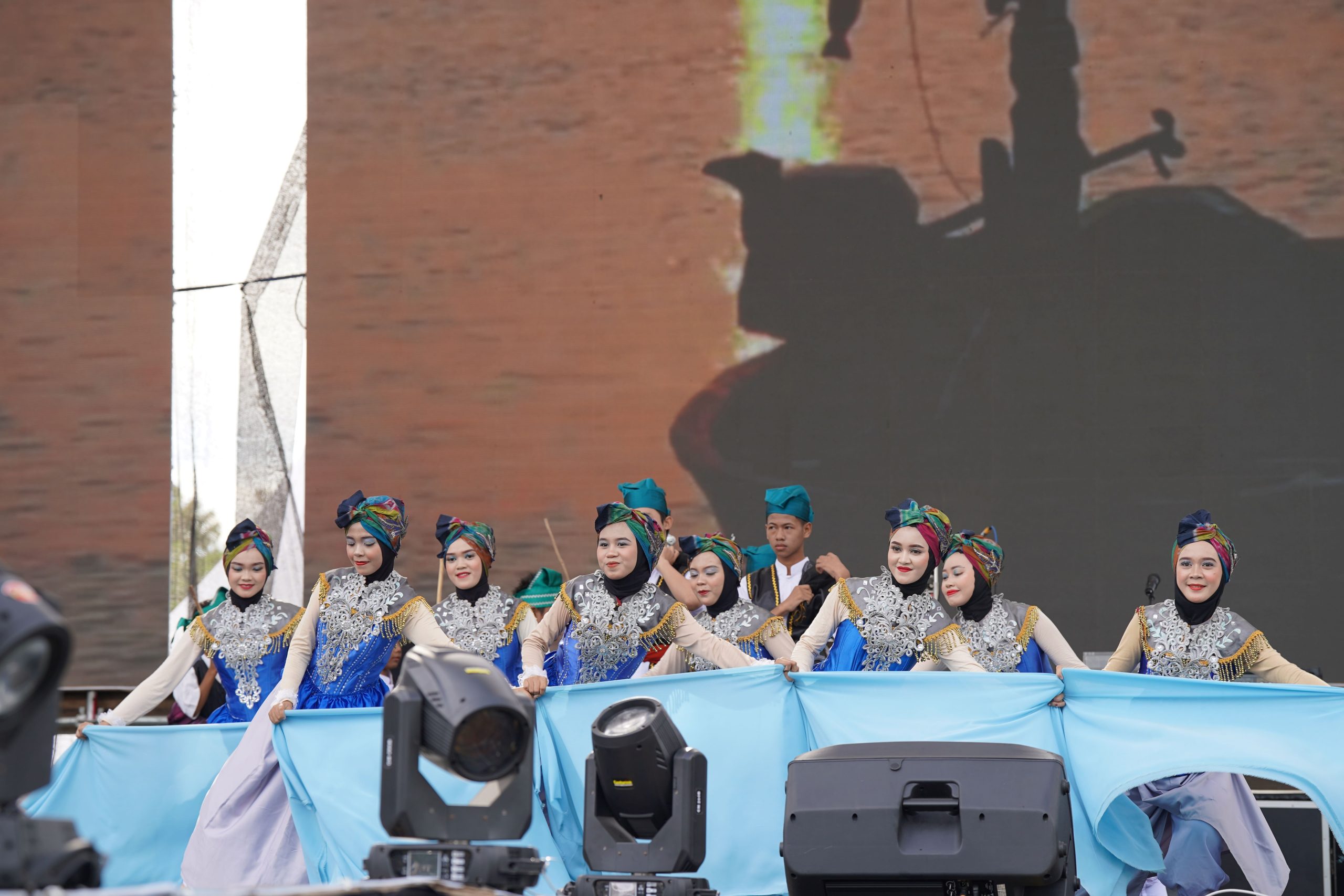 Tari Mapparentiasie, Ungkapan Keindahan dan Kesejahteraan di Pantai ...