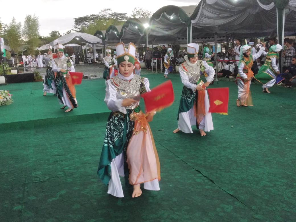 Tari Kolosal Ramaikan Perayaan HUT Tanbu ke-21